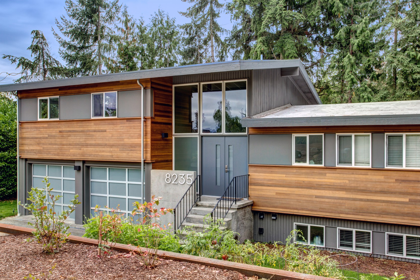 Modern Split – Board & Vellum