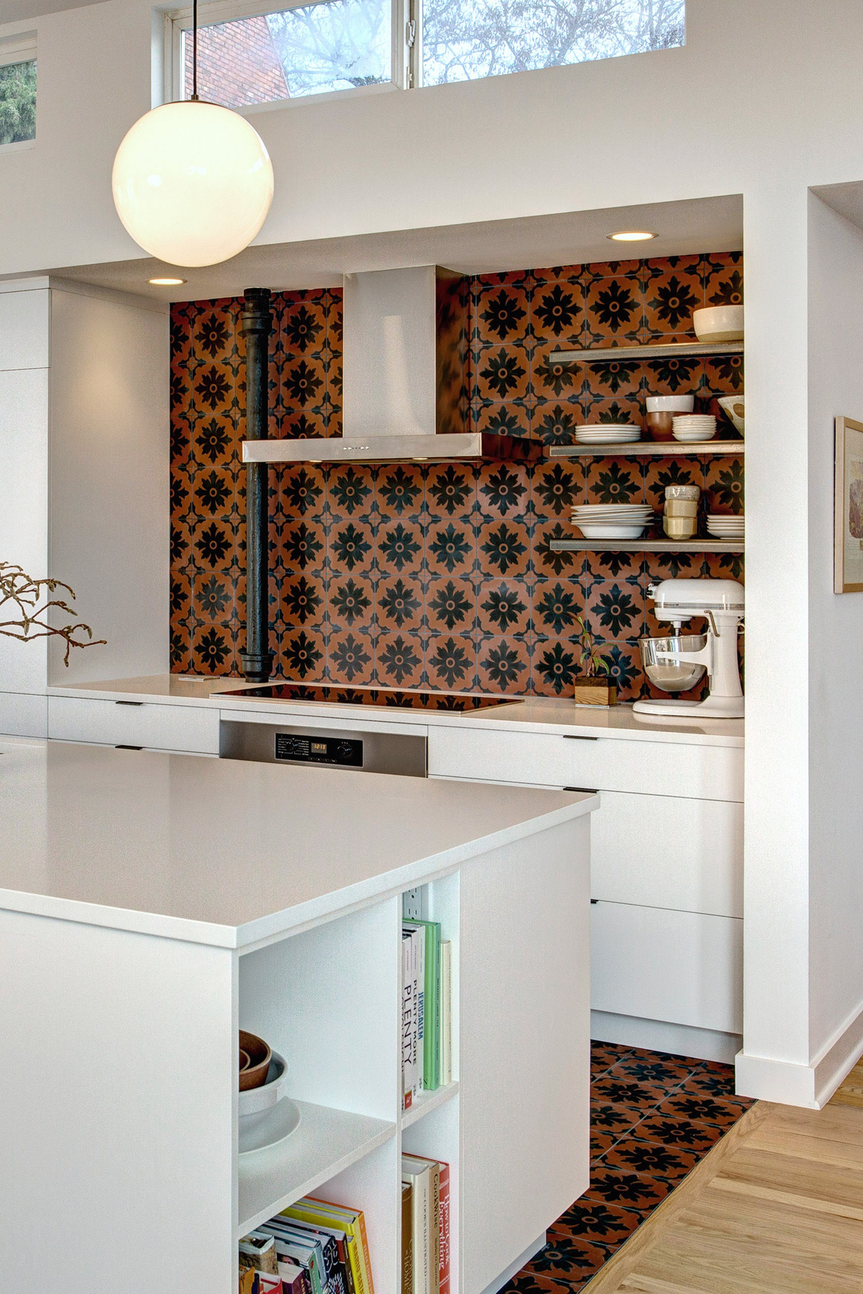 Hilltop Flat – Modern Condo Remodel – Board & Vellum