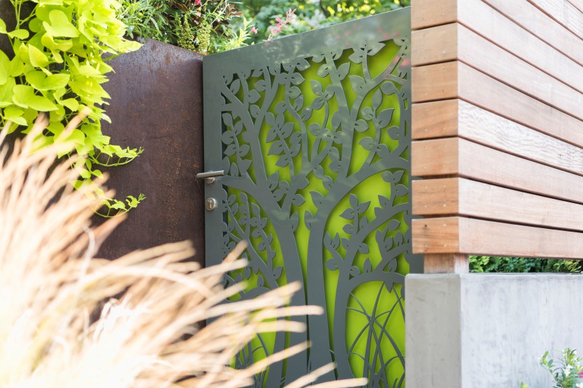 Landscape Details in an Urban Yard – Board & Vellum