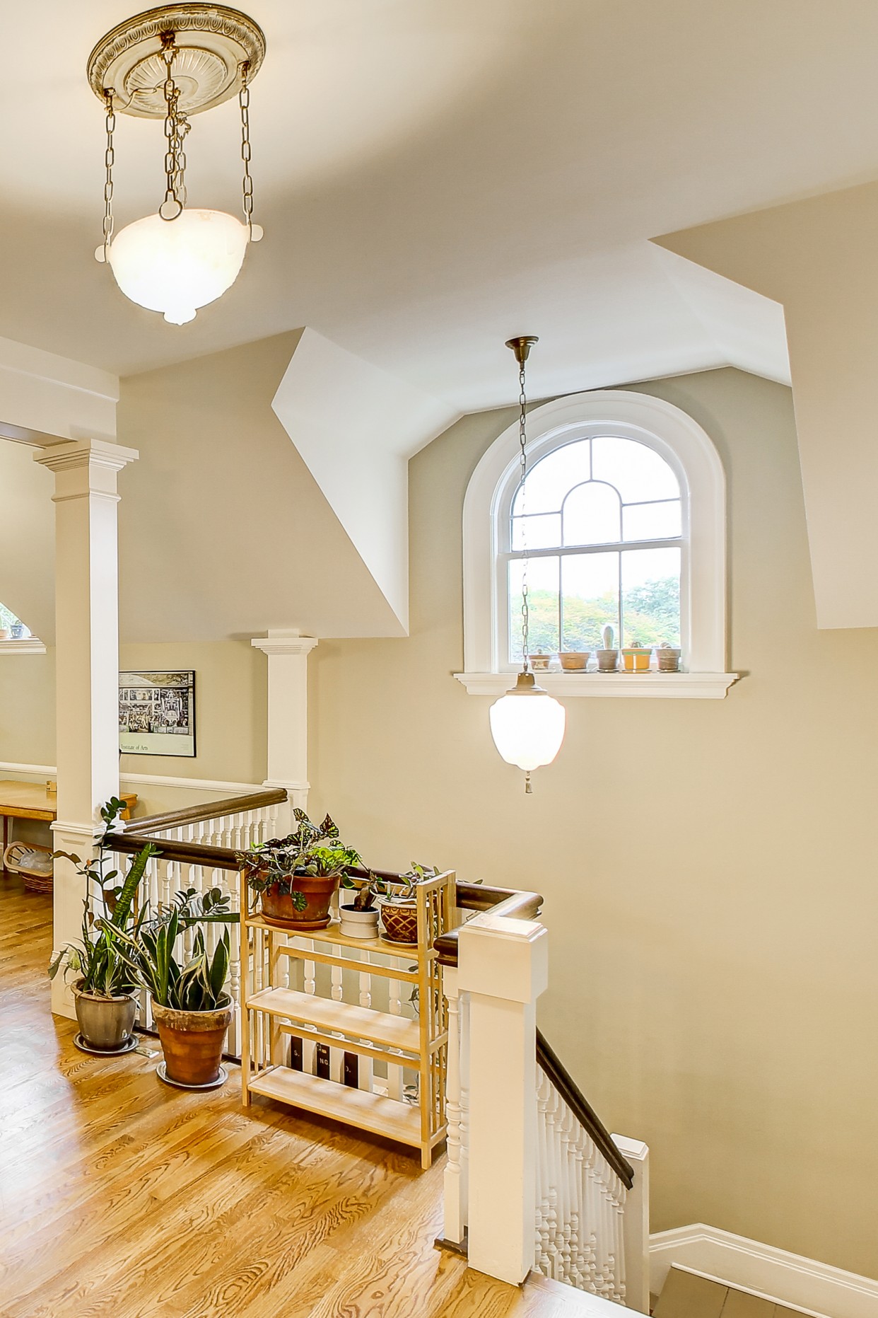 Five Ways to Enliven Nooks & Niches – Board & Vellum