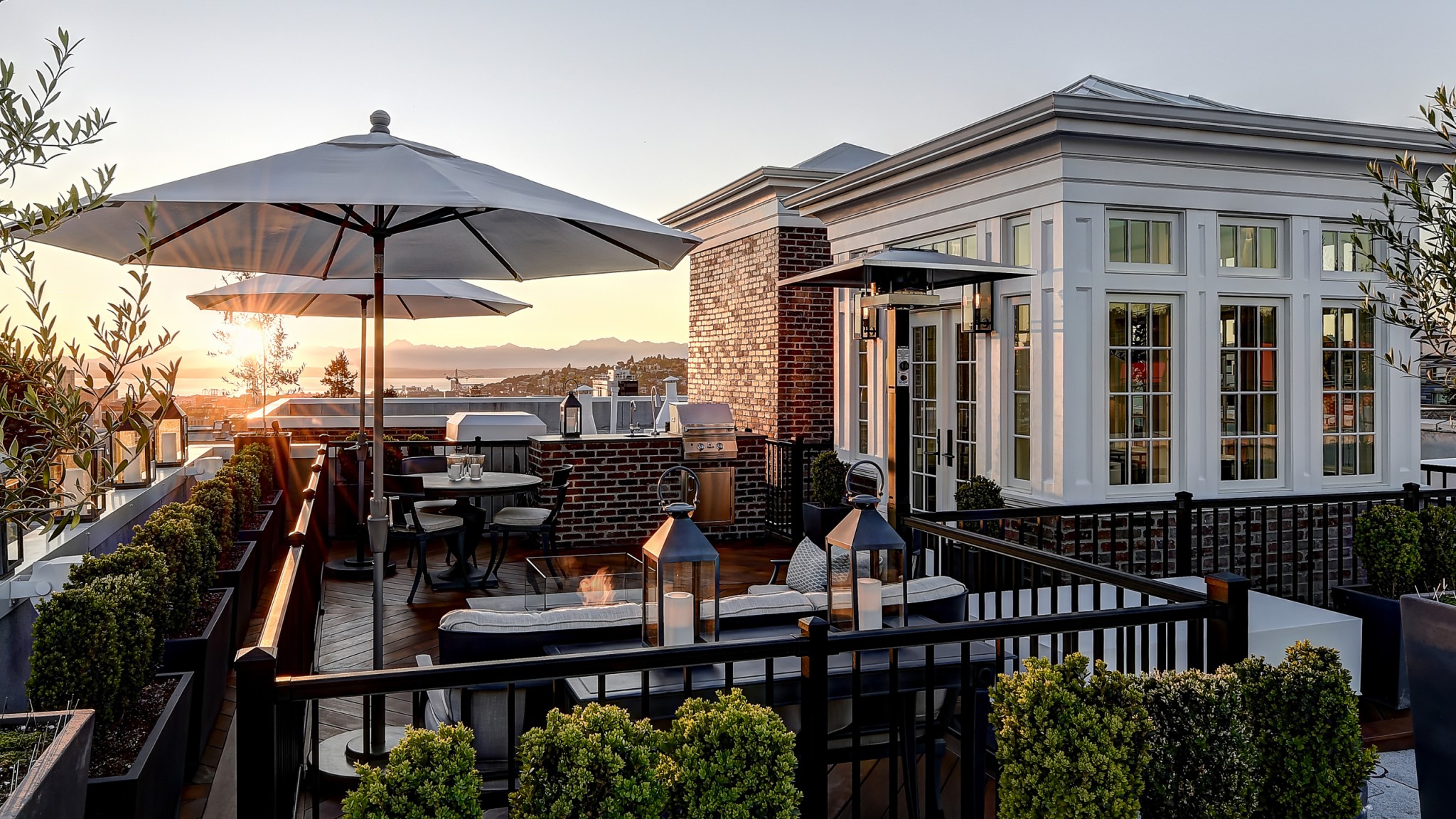 Classical Rooftop Conservatory – Rooftop Penthouse – Board & Vellum