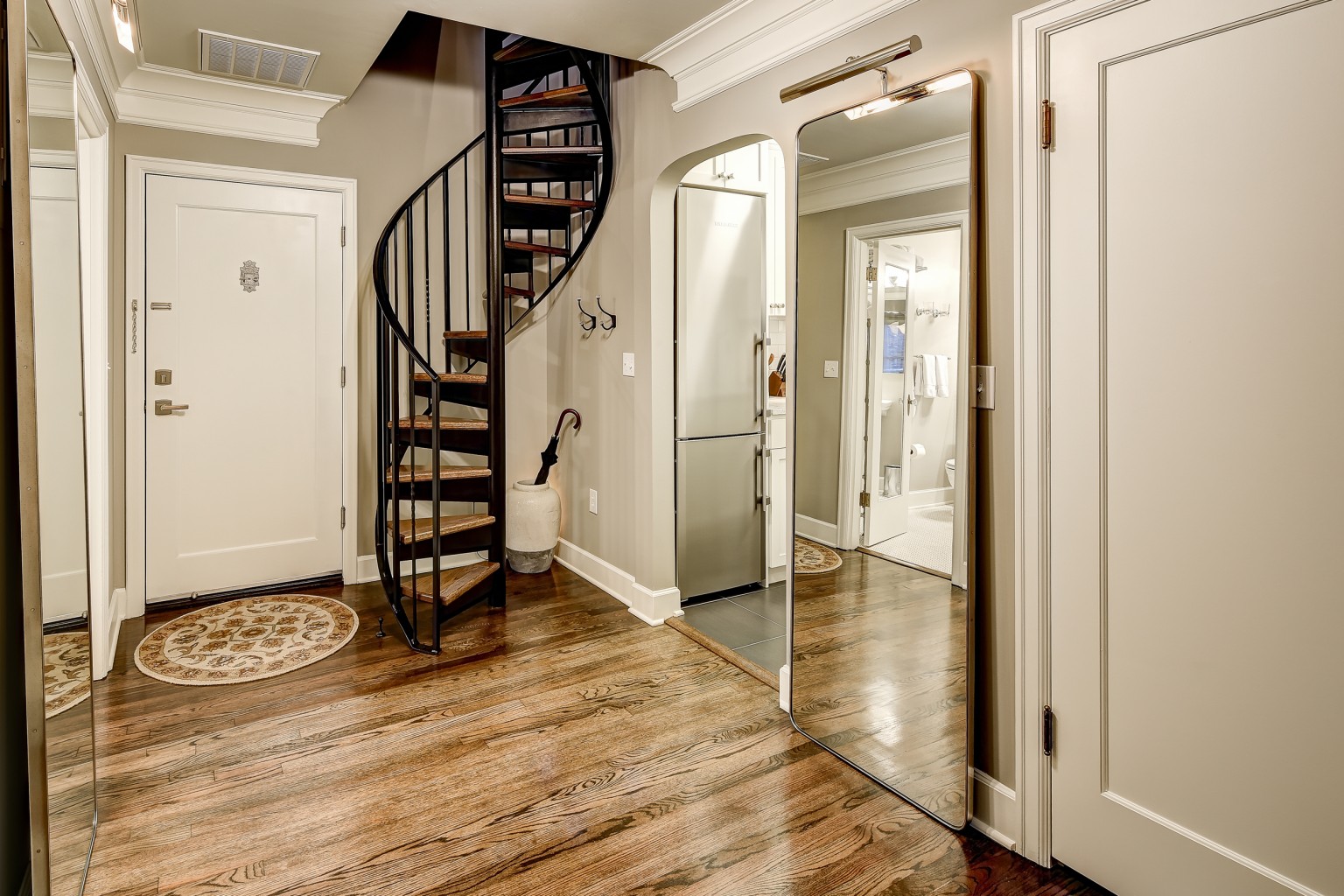 Classical Rooftop Conservatory – Rooftop Penthouse – Board & Vellum