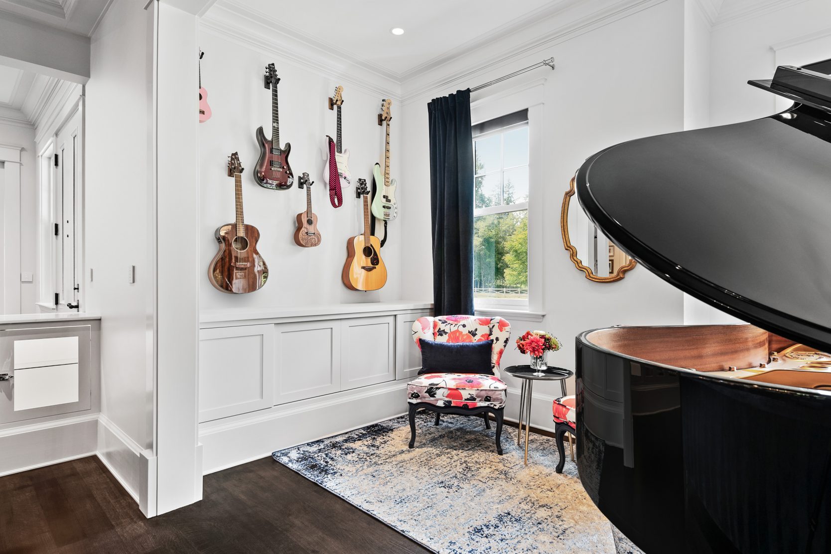 Five Ways to Enliven Nooks & Niches – Board & Vellum